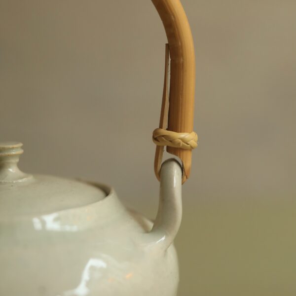 Dobin | Azmaya | White glaze | io - a Japanese teahouse